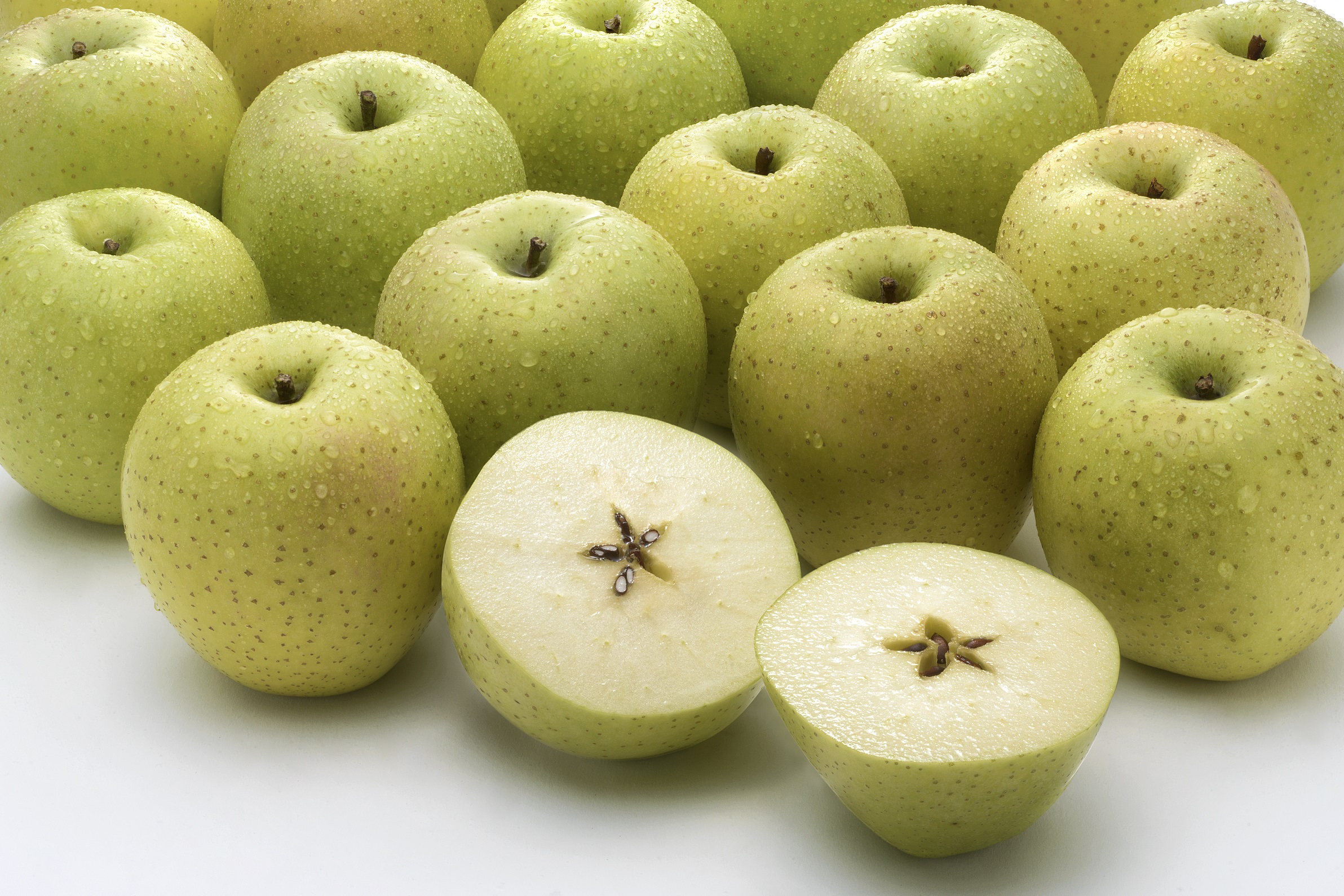 りんごウーマンお披露目記念 『青森りんごでキレイに変身！Twitterプレゼントキャンペーン』 | 青森りんご公式サイト（一社）青森県りんご対策協議会